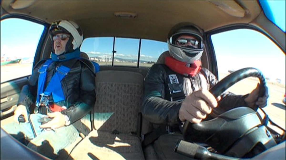 Square Wheels Angle 1 - MythBusters | Discovery