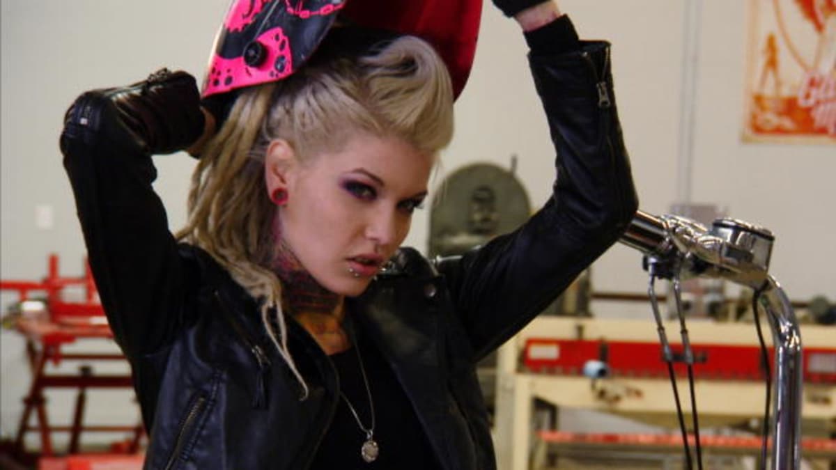 Gas Monkey Photo Shoot - Fast N' Loud | Discovery