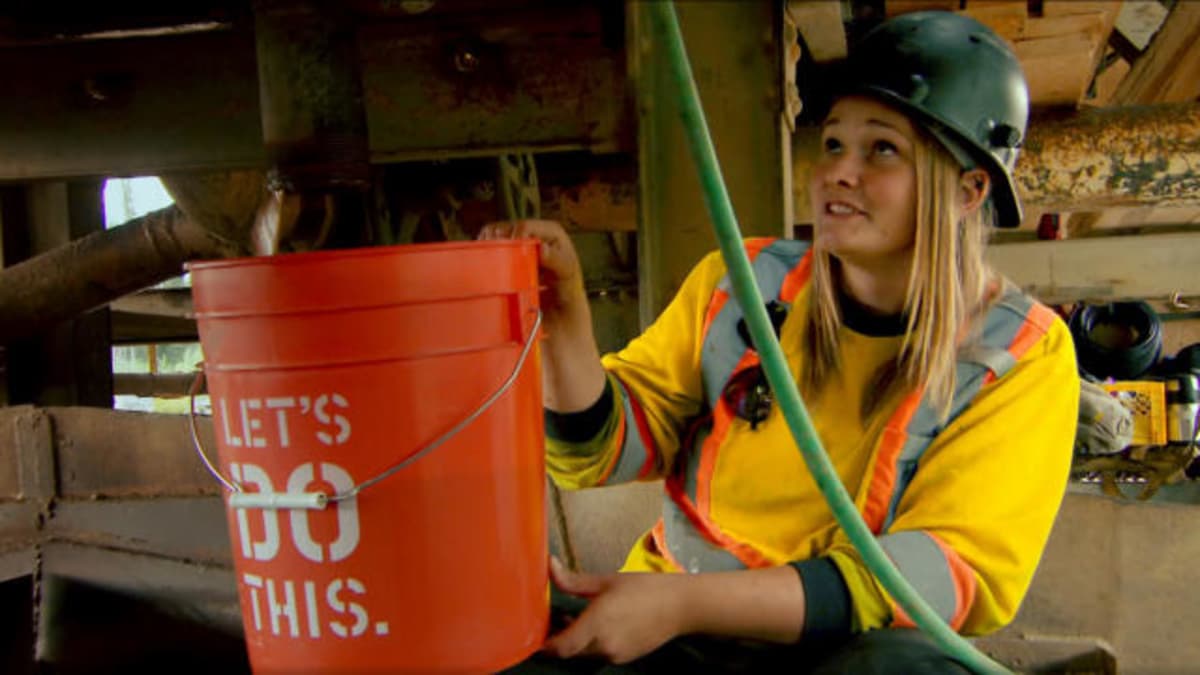 Monica and Kevin Beets on Cleanup Duty - Gold Rush | Discovery