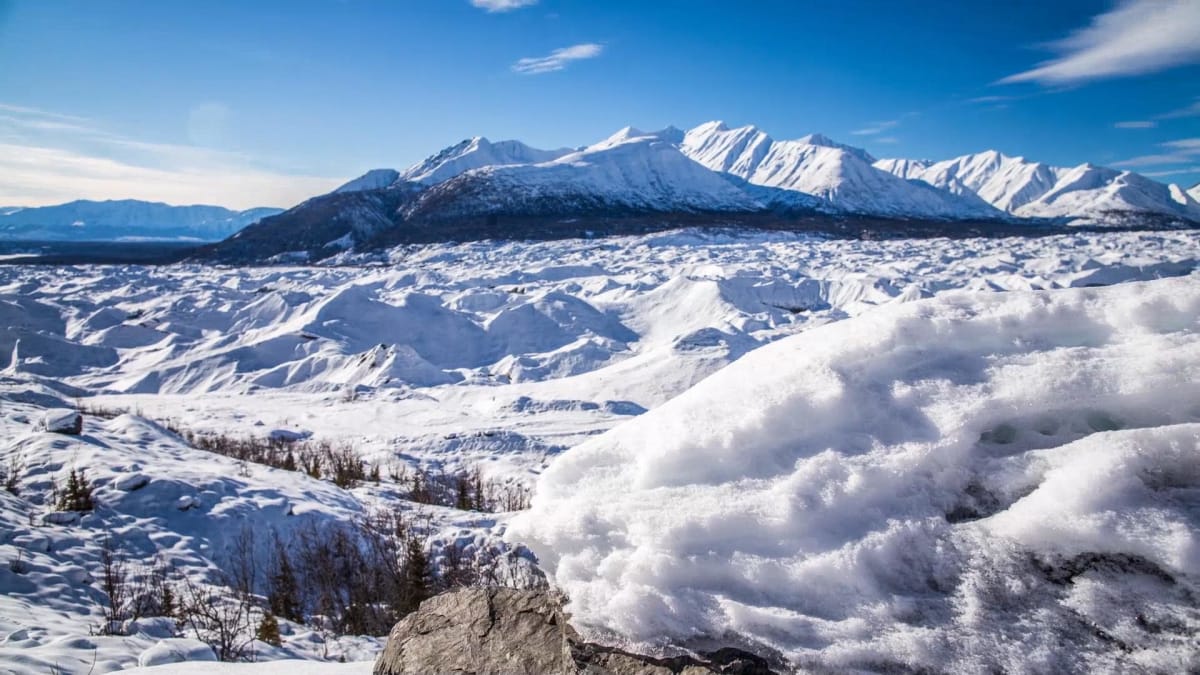 Scenic McCarthy, Alaska - Edge of Alaska | Discovery
