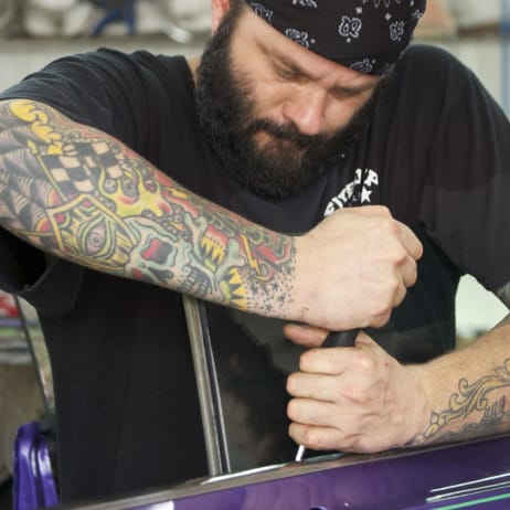 Tom Smith - Misfit Garage Cast | Discovery