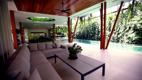 The Pool Master | Watch Full Episodes & More! - Animal Planet