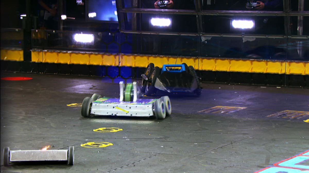 Witch Doctor vs. OverDrive - BattleBots on Science | Science