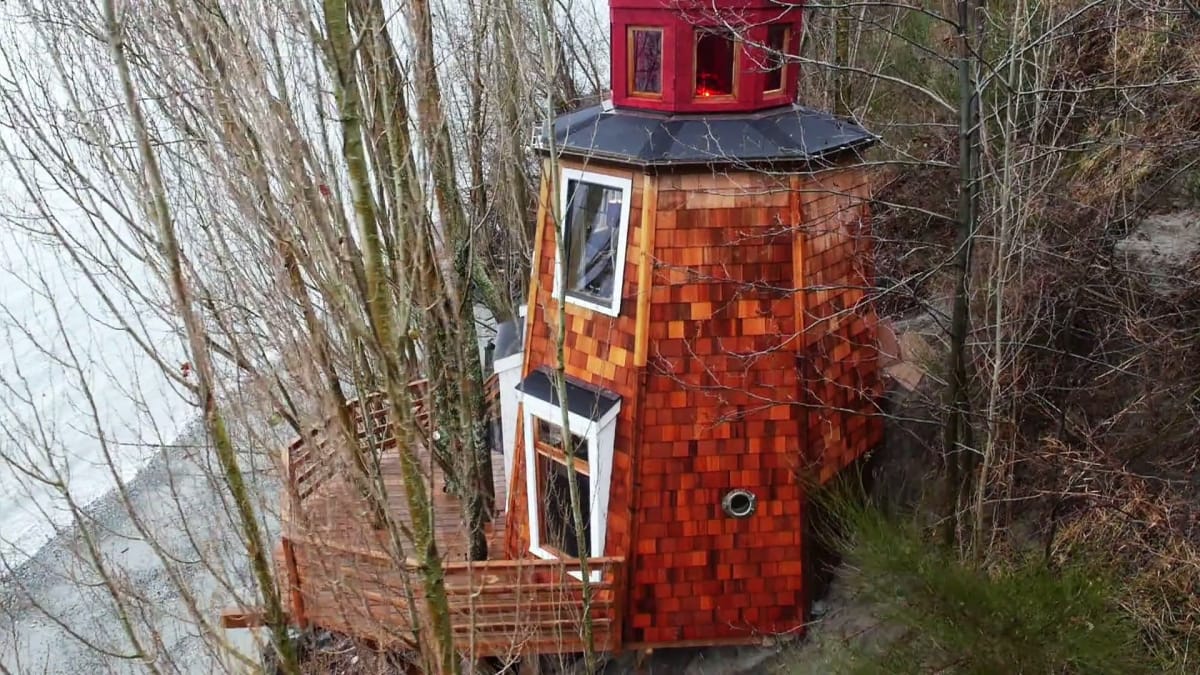 Levitating Lighthouse | Treehouse Masters