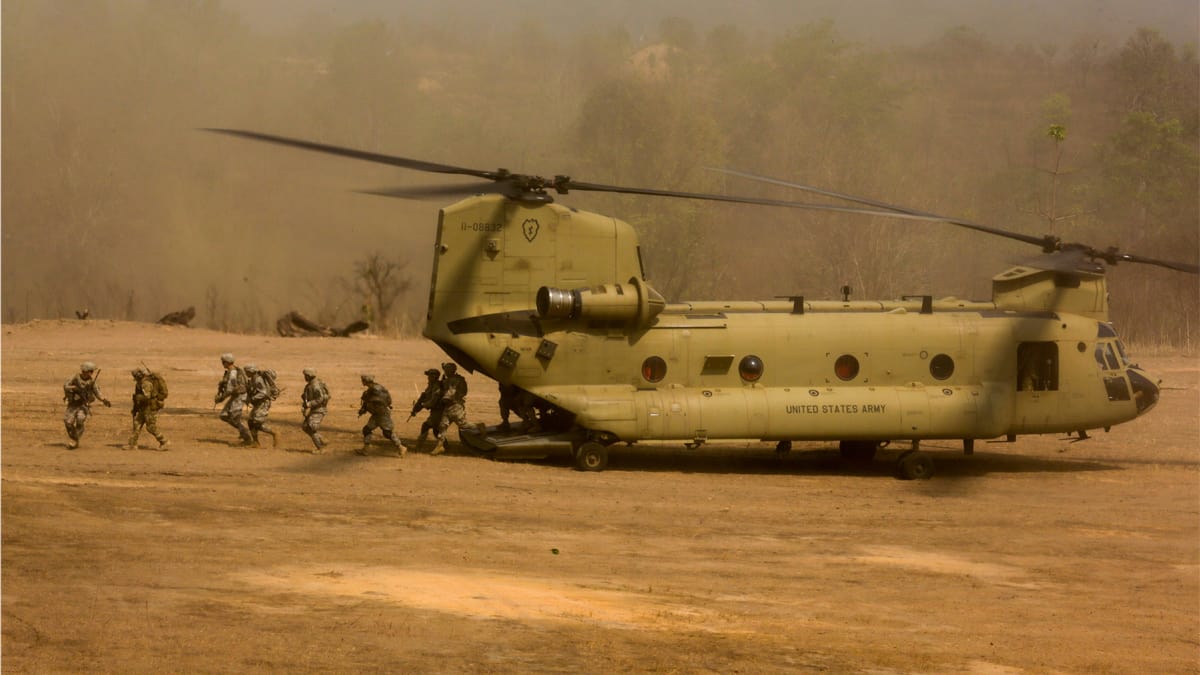 CH-47 Chinook - Ultimate Weapons | AHC