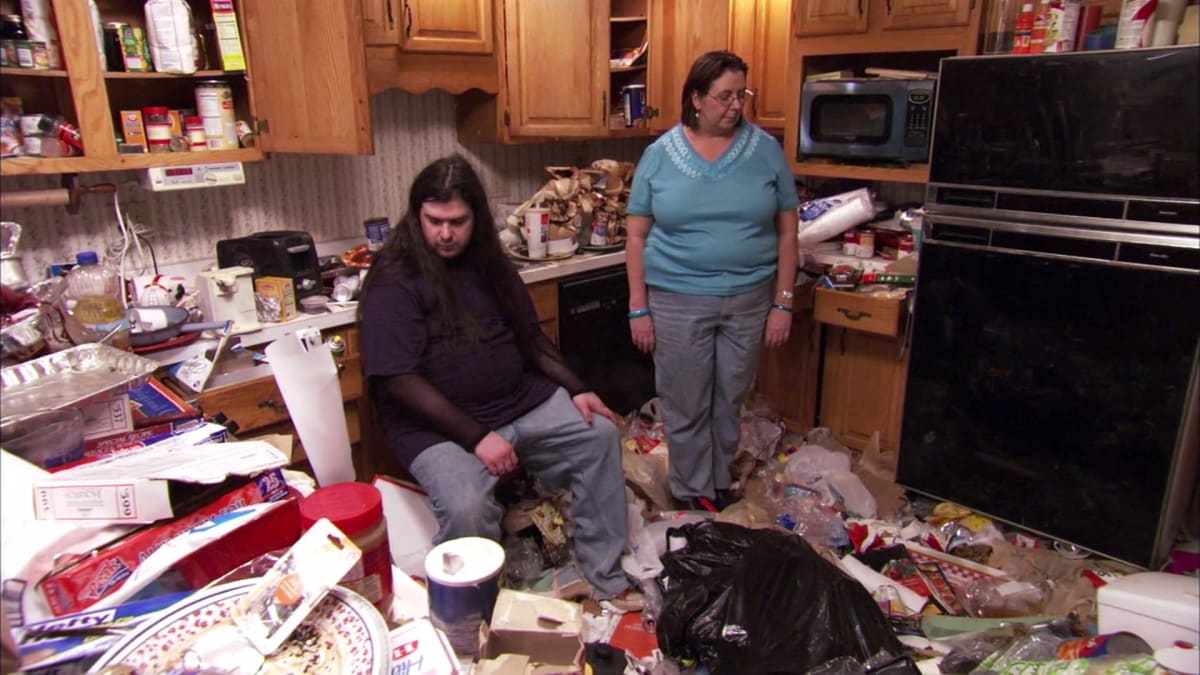 Prison of Garbage | Hoarding: Buried Alive On Discovery Life