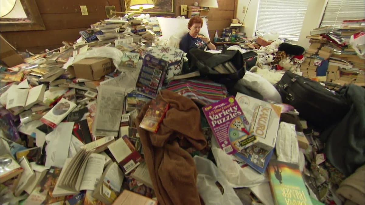 They're Crawling! | Hoarding: Buried Alive On Discovery Life