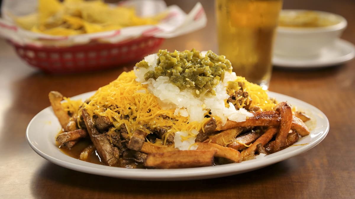 Triple D Nation: Global Goodie | Diners, Drive-Ins, and Dives