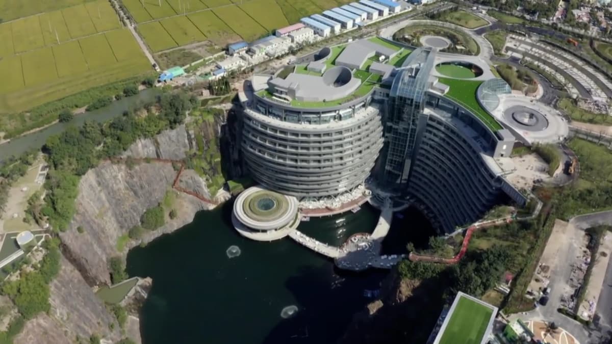 Underwater Mega Tower | Impossible Engineering