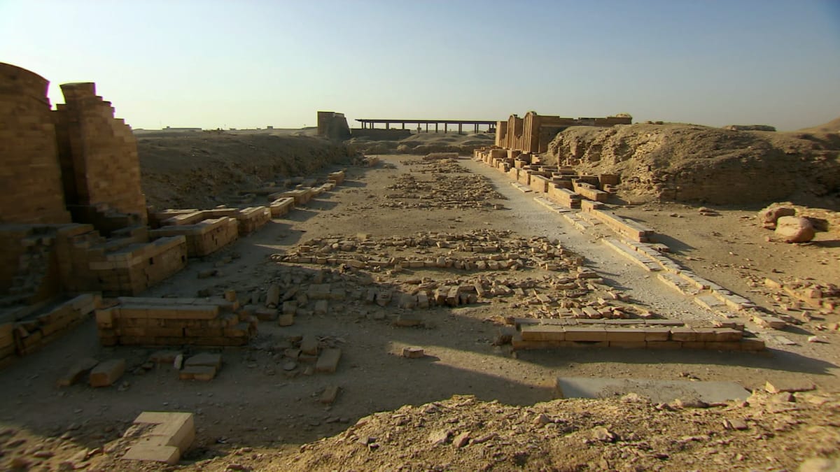 Secrets of the Tomb Raiders | Egypt's Unexplained Files
