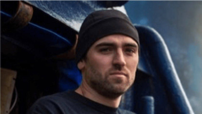 Zack Larson – Engineer - Deadliest Catch Cast | Discovery