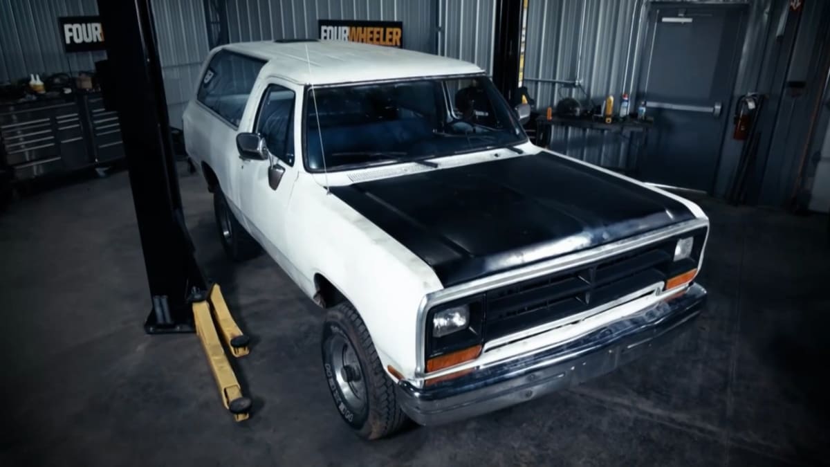 Full Float vs. Semi-Float Axle | FourWheeler