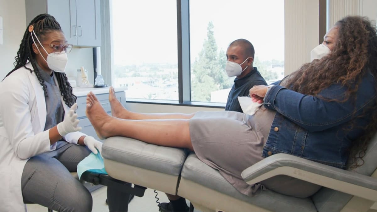 Moldy Cheese Feet | My Feet Are Killing Me